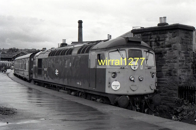 6X4 COLOUR RAILWAY photograph Class 26 26032 at Inverness £1.00 ...