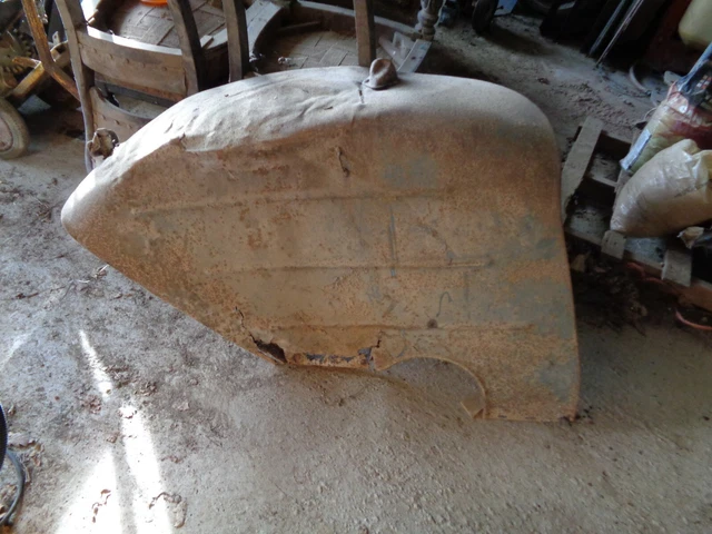 FORDSON POWER MAJOR Tractor Mudguard Left side Wing Fender £59.99 ...