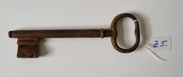 ANTIKER GROSSER BARTSCHLÜSSEL vor 1900 - shabby chic - 12,3 cm - Nr. Z5 EUR 7,99 - PicClick DE