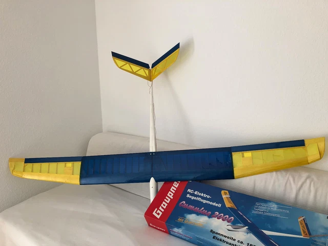 GRAUPNER CUMULUS 2000 komplett, flugfertig mit 4 Servos, Empfänger ...