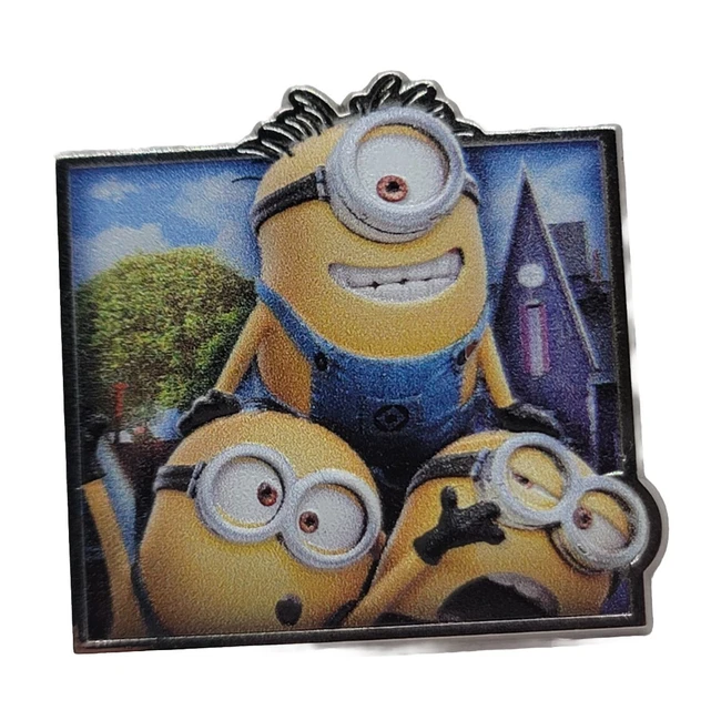 UNIVERSAL STUDIOS PIN Despicable Me Three Minions w/ Gru's House ...