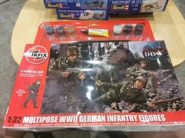 AIRFIX 1/32 MULTIPOSE Wwii German Infantry Figures Model Set. £12.50 ...