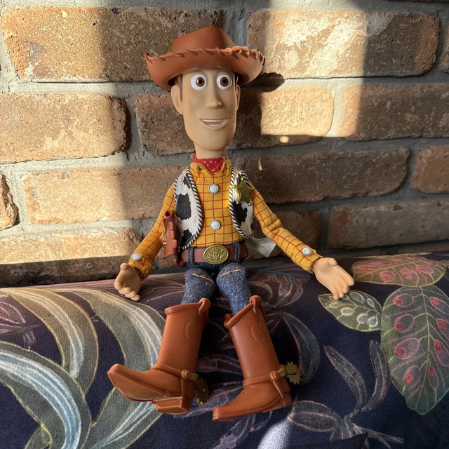 TOY STORY TALKING Sheriff Woody Thinkway Toys Figure with Hat Great Con ...