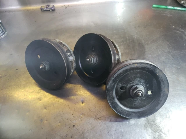 JOHN DEERE SST18 Deck Spindle Assemblies Complete ( Shelf 92) $60.00 ...