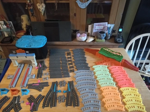 THOMAS AND FRIENDS Trackmaster Revolution mixed track bundle 70 piece ...