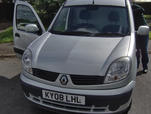 LONG MOT Until Feb 2026 Renault Kangoo Van Silver Grey 2008 £1,000.00 ...