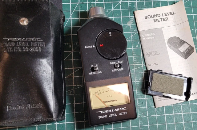 VINTAGE RADIO SHACK Realistic Sound Level Meter SPL 33-2050 w/Case ...