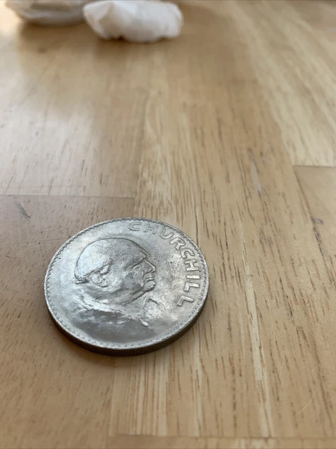 1965 ELIZABETH II Commemorative Crown - Winston Churchill £1.00 ...