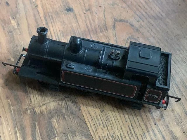 TRI-ANG R52-PO67 CLASS 3F 0-6-0T 47606 OO Gauge Tank Locomotive £27.99 ...