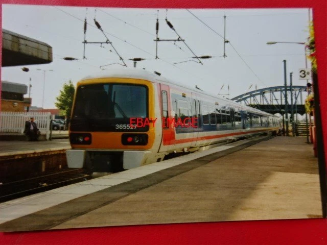 PHOTO BR Class 365 Networker Express Emu No 365527 (2) £1.65 - PicClick UK