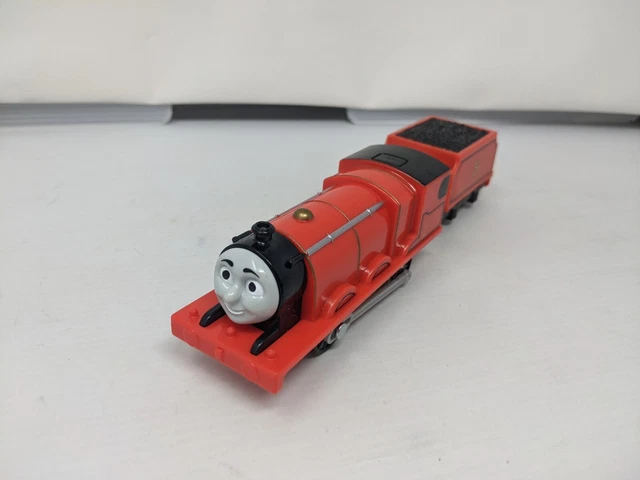 TOMY THOMAS & Friends Trackmaster "JAMES" MOTORIZED Train Tank Engine ...