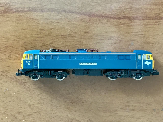 GRAHAM FARISH 8835 N Gauge Class 87 Electric Loco 87101 “Stephenson” BR ...