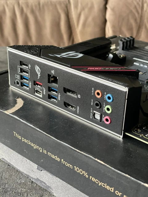 ASUS ROG STRIX B550-F AMD AM4 GAMING MOTHERBOARD - *Not Powering up* £ ...