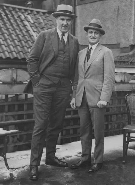 AMERICAN HEAVYWEIGHT BOXER Jess Willard manager Ray Archer, New Yo Old ...
