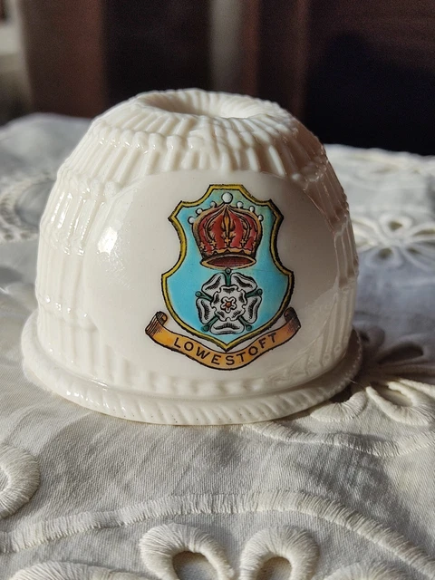 COLLECTABLE CRESTED CHINA model of lobster trap by W.H. Goss Lowestoft ...