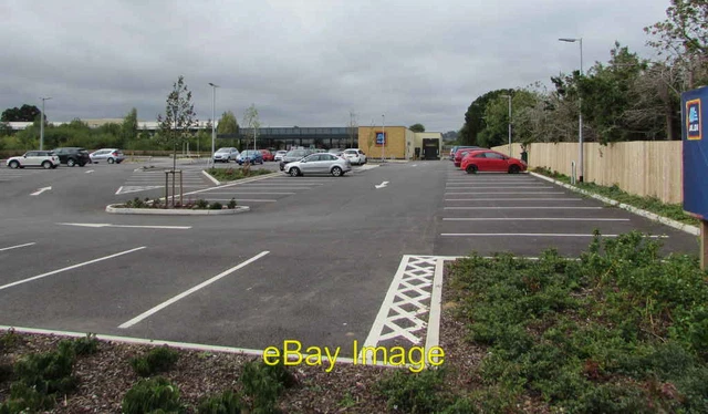 PHOTO 6X4 ALDI car park and supermarket, Moreton-in-Marsh Built on ...
