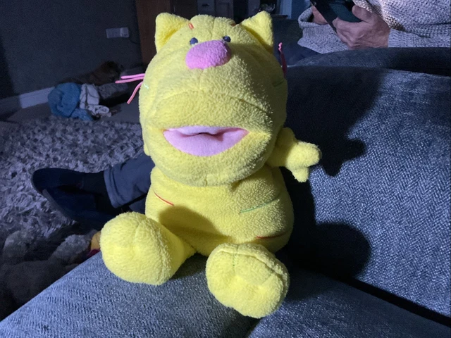 VINTAGE CHAD VALLEY Funtime Farm Yellow Kitten Plush musical hand ...