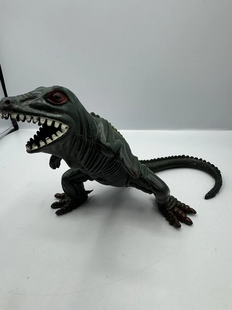 VINTAGE PREHISTORIC LIZARD Dinosaur Rubber Toy Dino Green Monster 7 ...