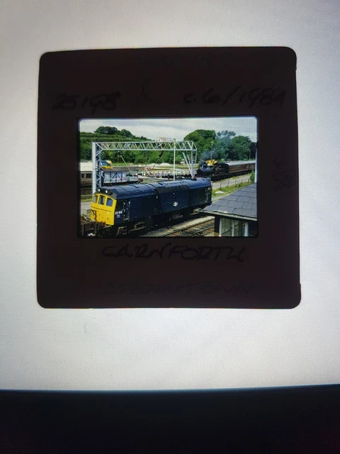ORIGINAL 35MM RAILWAY Slide : Class 25 198 on freight at Carnforth 84 ...