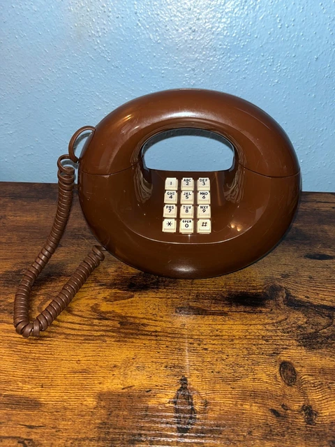 VINTAGE 1970’S WESTERN Electric Brown Push-Button Donut Telephone £23. ...