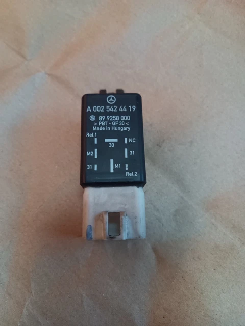 MERCEDES VITO W639 Coolant Radiator Fan Relay Control Module ...