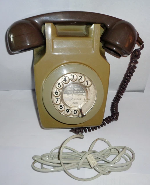 VINTAGE 1960S/1970S WALL MOUNTED ROTARY DIAL TELEPHONE:GPO 741: 2-TONE ...