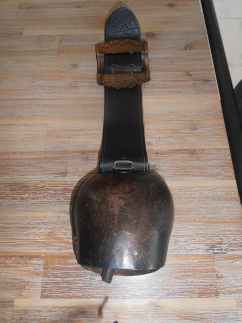 ANCIENNE CLOCHE A Vache Avec sangle en cuir EUR 15,00 - PicClick FR