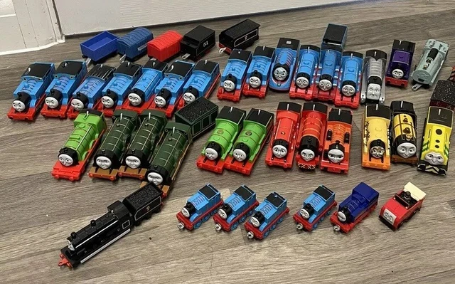 HUGE THOMAS AND Friends Trackmaster Train Job lot Bundle tank Engine 43 ...