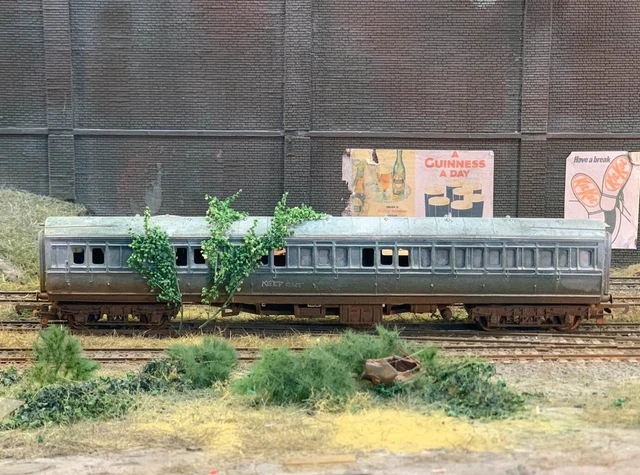 OO GAUGE COACH weathered Southern Railway. Ref R1 £18.00 - PicClick UK