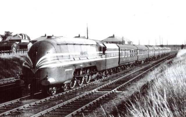 RAILWAY PHOTOGRAPH LMS Princess Coronation Class No 6229 DUCHESS OF ...