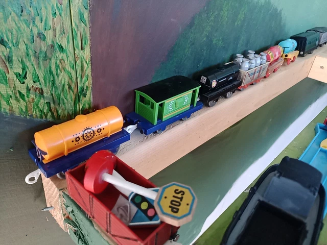 THOMAS TANK ENGINE & Friends Tomy Trackmaster - Bundle Of Trucks ...
