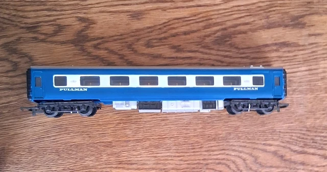 TRIANG HORNBY R426 BR Blue Pullman Centre Car Coach W60745 Hornby VGC ...