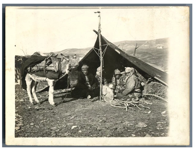 GRÈCE, VERRIA, TZIGANES de Verria Vintage silver print. Véria Βέροια ...