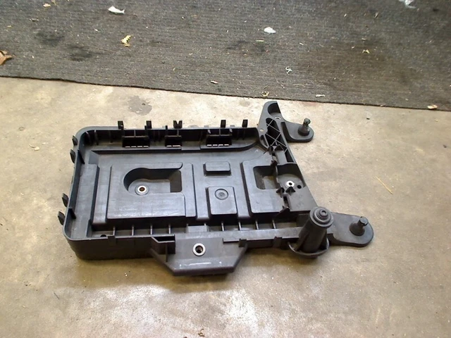 BOITIER DE BATTERIE VW CC (358) Coupé 2.0 TDI 16V BlueTDI (CFFB) 2014 1K0915333 EUR 25,92 ...