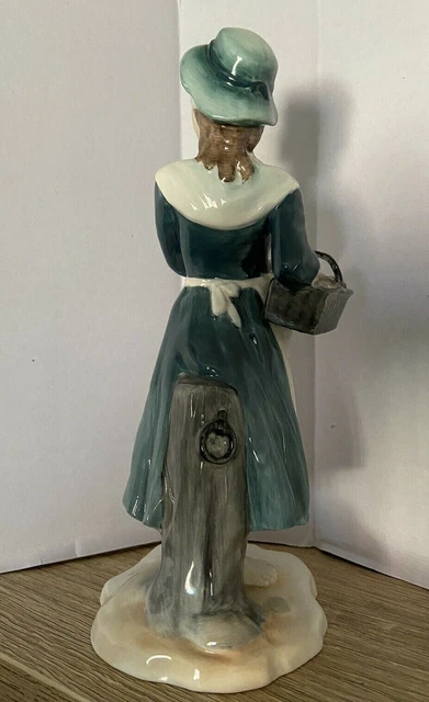 WELSH CREST CHINATONES STUDIO LADY FIGURINE COCKLE SELLER in Blue dress ...