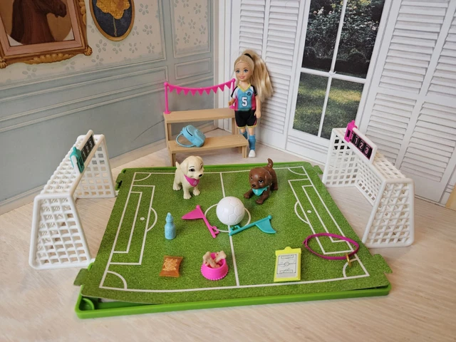 BARBIE DREAMHOUSE ADVENTURES Chelsea Doll Football Soccer Playset £15. ...