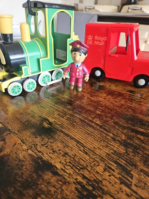 POSTMAN PAT GREENDALE Rocket Train Figure And Pat 1 Van £5.00 - PicClick UK