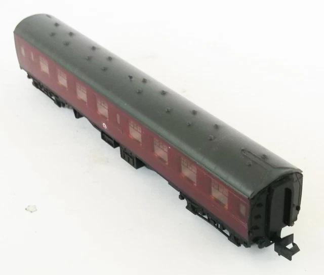 GRAHAM FARISH N - BR Maroon Mk1 Corridor 2nd Coach - 681 £11.99 ...