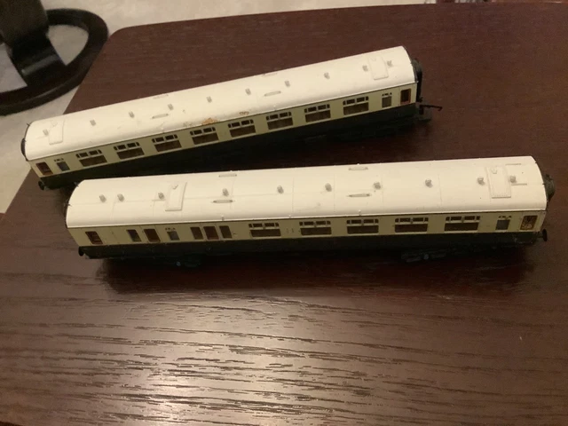 2 X MAINLINE railway model coaches for spares or repair £4.36 - PicClick UK