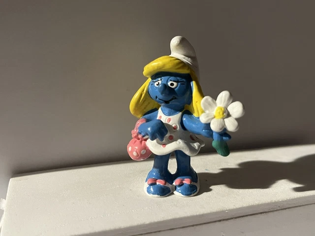 PUFFETTA 20421 CON fiore 1.A Smurf Schlumpf Schtroumpf Puffi EUR 4,90 ...