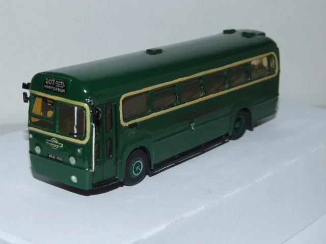 WHITE METAL 1/76 Built Model Bus Kit Of A London Transport Green Aec Rf ...
