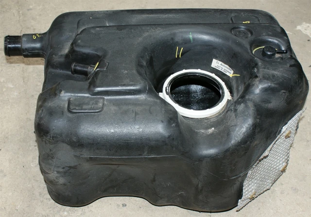 LAND ROVER DEFENDER 90 Td5 Puma Diesel Plastic Fuel tank 98-08 £89.99 ...