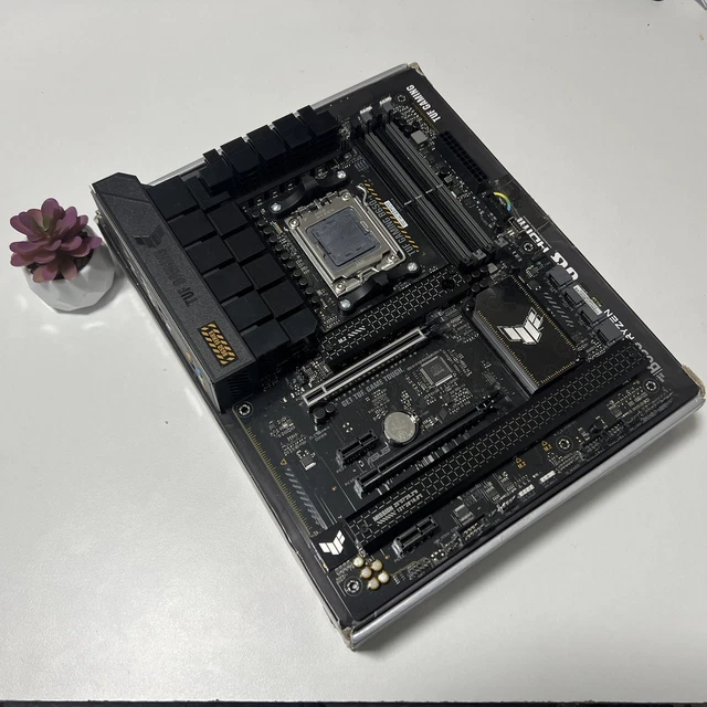 ASUS TUF GAMING B650-PLUS WiFi AMD B650 Socket AM5 ATX Ryzen 9000 Ready ...