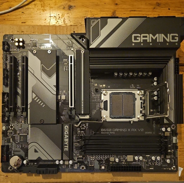 GIGABYTE B650 SOCKET 5 AMD (B650GAMINGXAX) Motherboard £102.42 ...