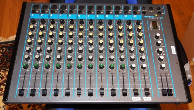 STUDIO RESEARCH 12 Channel mixing passive mixer Desk. Old but works ...