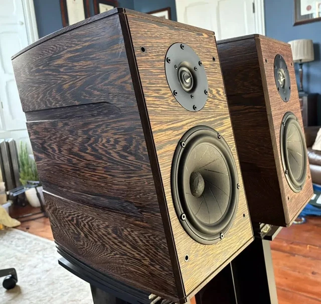 GAMUT S3 SUPERIOR Stand Mount Speakers Pair 2 Colour Real Wood Brown Bi ...