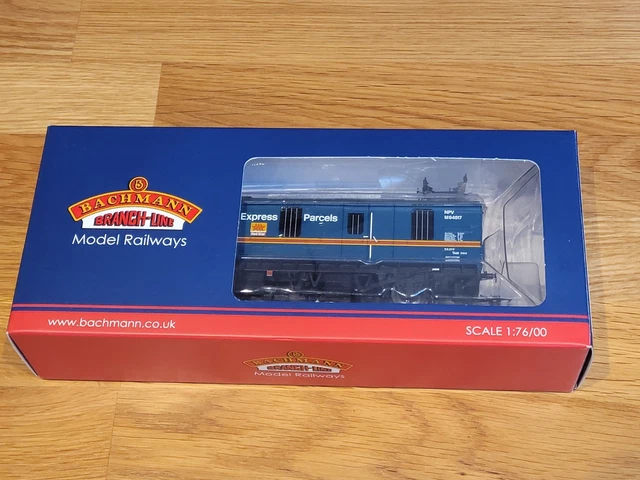 X4 BACHMANN 39-555Z BR Mk 1 NPV Ex CCT Van Red Star express parcels ...