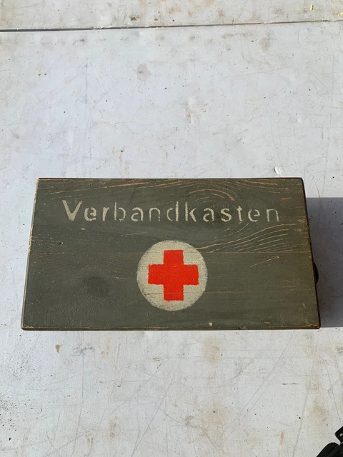 WW2 GERMAN ARMY Sanitar Truppen Verbandkasten Wehrmacht First Aid Box ...