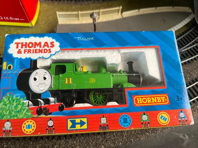 HORNBY THOMAS THE Tank Engine & Friends Oliver Boxed £43.00 - PicClick UK