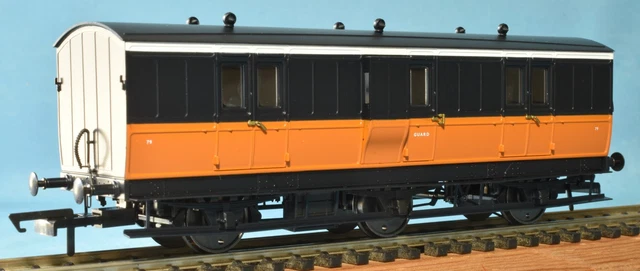 HATTONS H4-6FB-1703, 6-WHEEL Full Brake in CIE Black & Tan Nº: 79 £64. ...